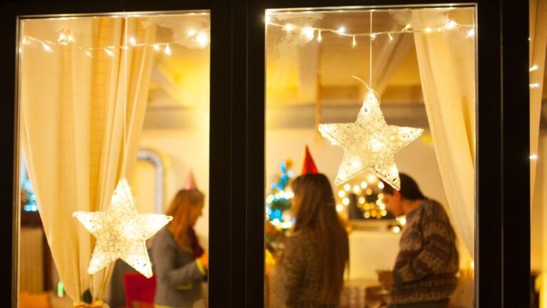 Holiday Networking Tips for Job Seekers | Agilus Work Solutions